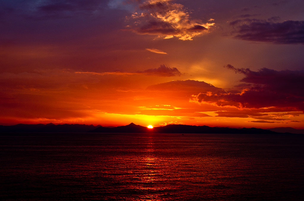 Orange Sunsets Warm Our Souls | BeautifulNow